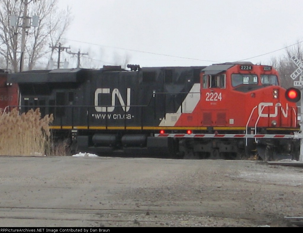 CN 2224